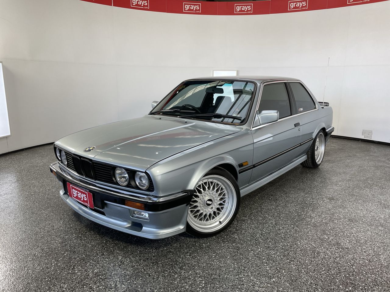 1983 BMW 323i E30 Manual Coupe