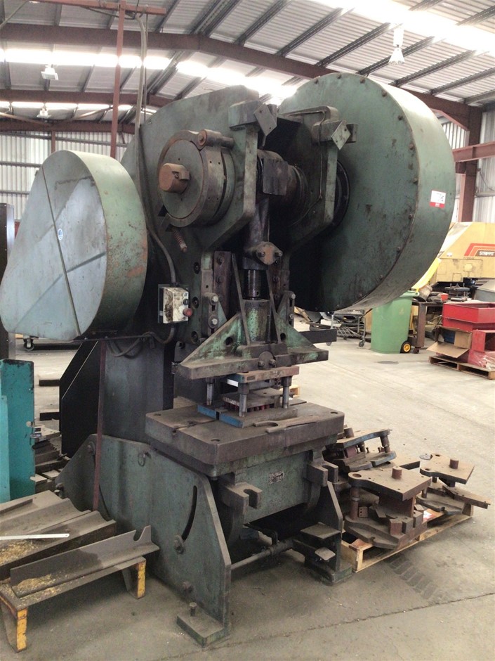Chalmers and Corner Press Auction (0007-7047256) | Grays Australia