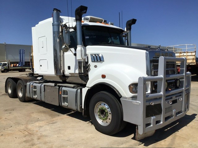 2014 Mack CXXT 6 x 4 Prime Mover Truck Auction (0003-9044752) | Grays ...