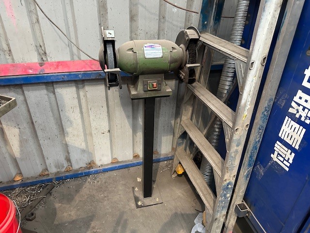 Trademaster Pedestal Grinder and Wirewheel Auction (0064-3027033 ...