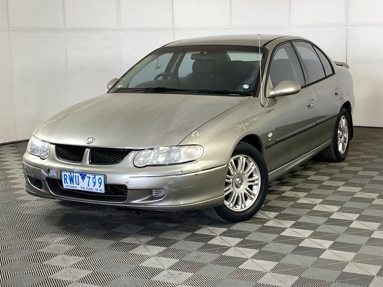 2002 Holden Commodore Executive VX Automatic Sedan Auction (0001 ...