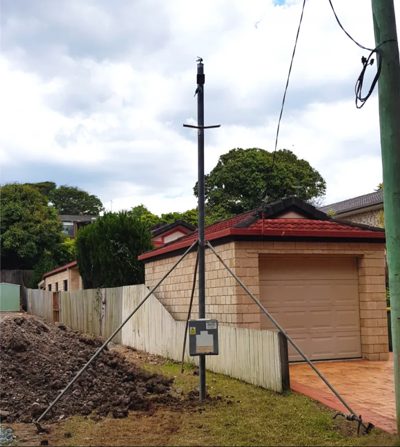 Temporary Power Supply Pole Auction (0482-7047342) | Grays Australia