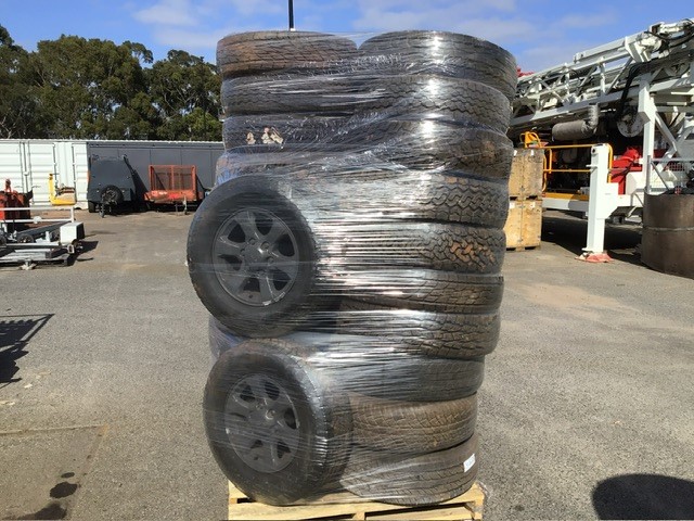 Pallet Of Assorted Tyres And Rims - Approx 23 Auction (0024-9045292 ...