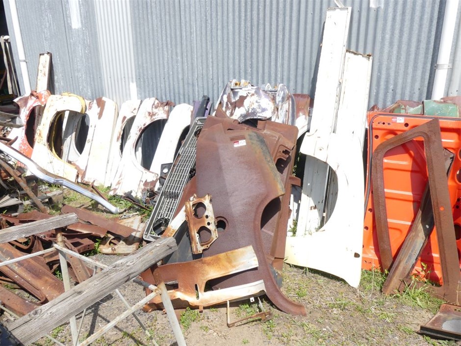 Assorted Auto Panels Auction (0547-5054279) | Grays Australia