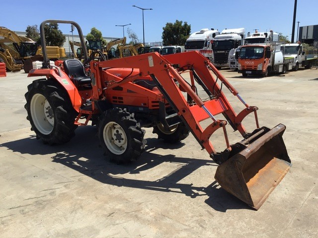 Daedong DK45 45HP Tractor Auction (0027-9045516) | Grays Australia