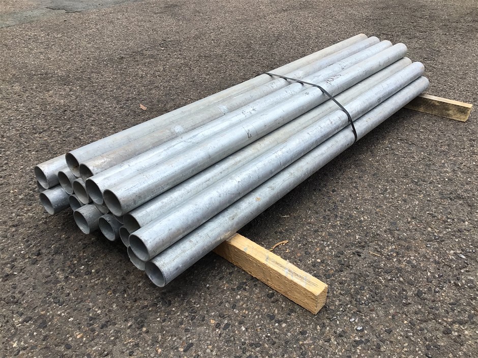 19 x Unused Galvanised Pipe (Pack H6) Auction (0009-7047873) | Grays ...