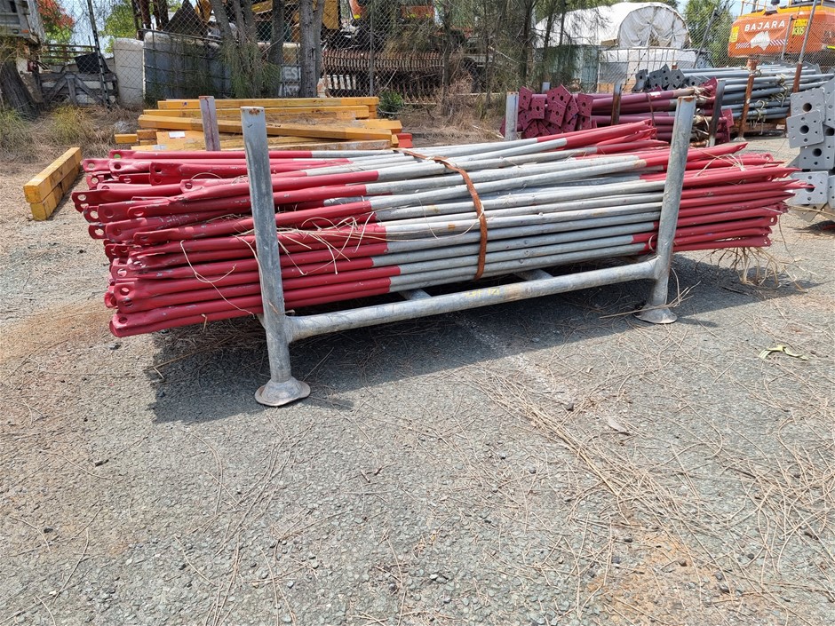Stillage Qty Of 2100mm Formwork Braces Auction (0121-7047706) | Grays ...