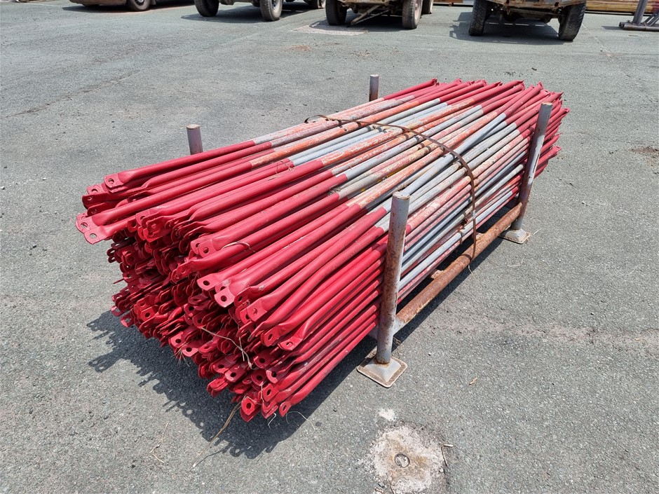 Stillage Qty Of 2200mm Formwork Braces Auction (0120-7047706) | Grays ...