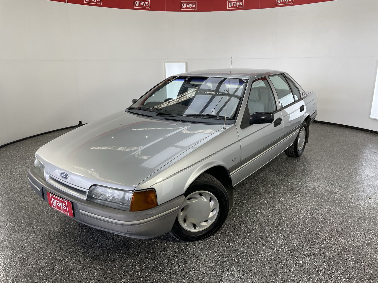 1991 Ford Falcon Automatic Sedan Auction (0001-10337813) | Grays Australia