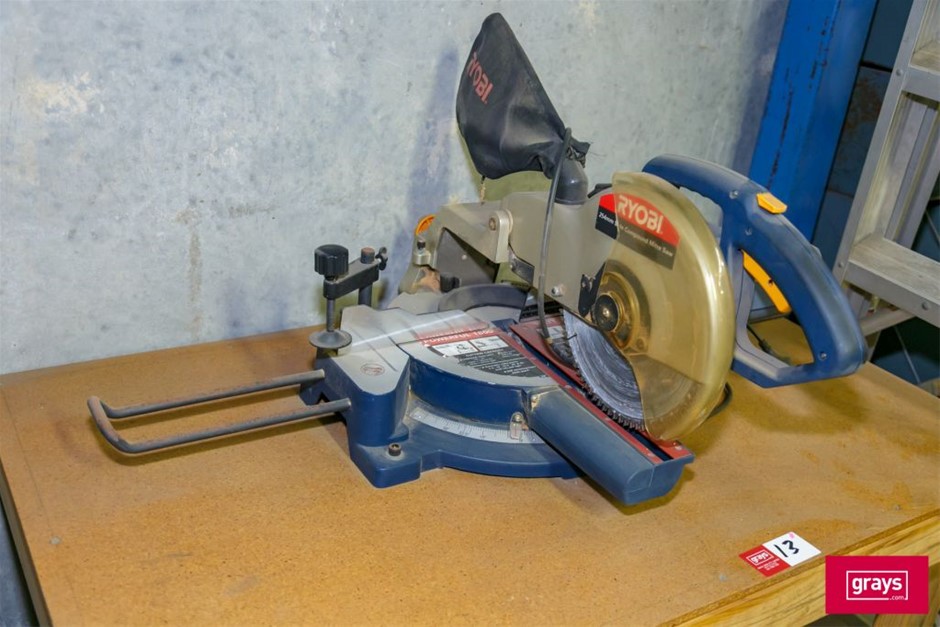 Ryobi CSS1000 Siding Compound Mitre Saw with Mobile Timber Stand ...