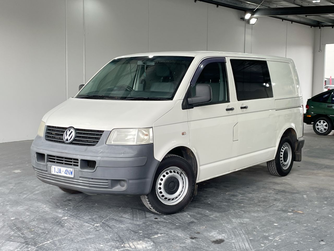 Volkswagen Transporter SWB 2.5 TDI 128kW T5 Turbo Diesel Automatic Van ...