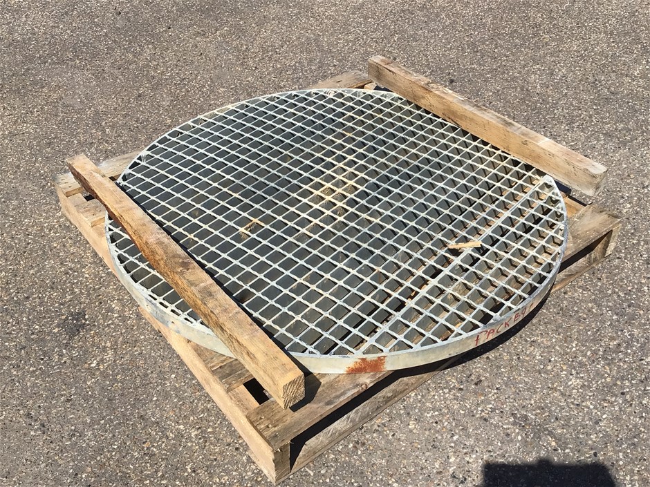 Single Circular Galvanised Steel Pit Cover (Pack B9) Auction (0009 ...
