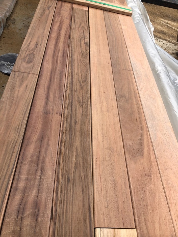 Ironbark Hardwood Decking 86x19 Dressed 85 L/M Auction (0518-5054661 ...