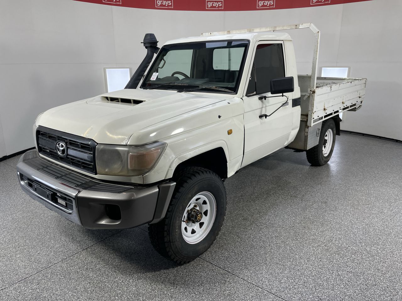 2017 Toyota Landcruiser Workmate VDJ79R Turbo Diesel Manual Cab Chassis ...