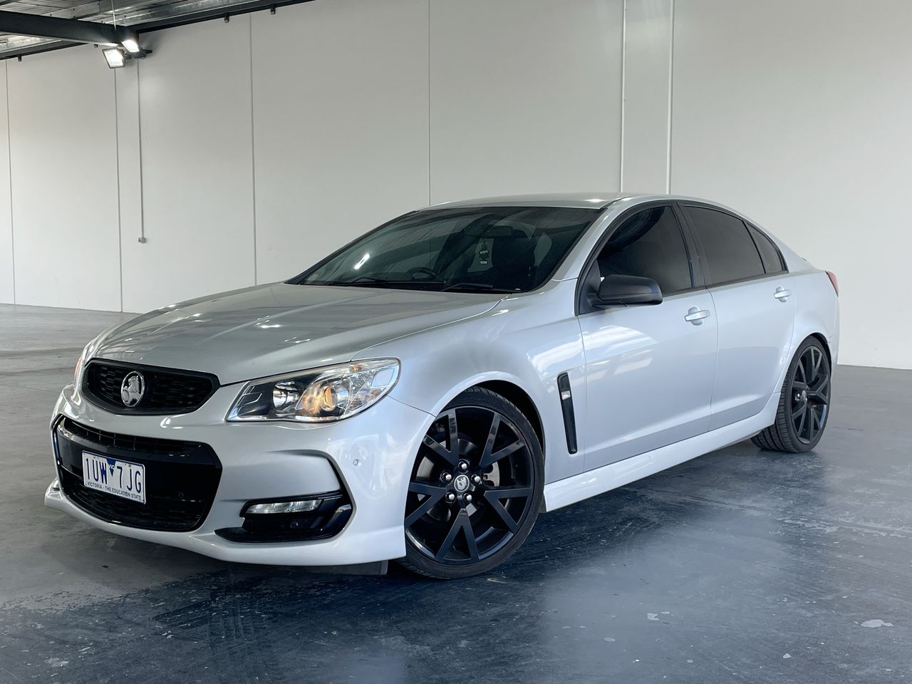 2016 Holden Commodore SV6 VF Automatic Sedan Auction (0001-21014555 ...