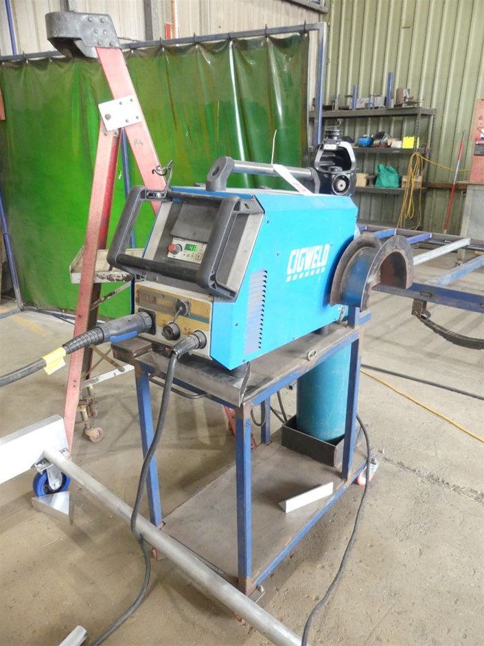 Cigweld 320 SP Mig Welder Auction (0052-5054660) | Grays Australia
