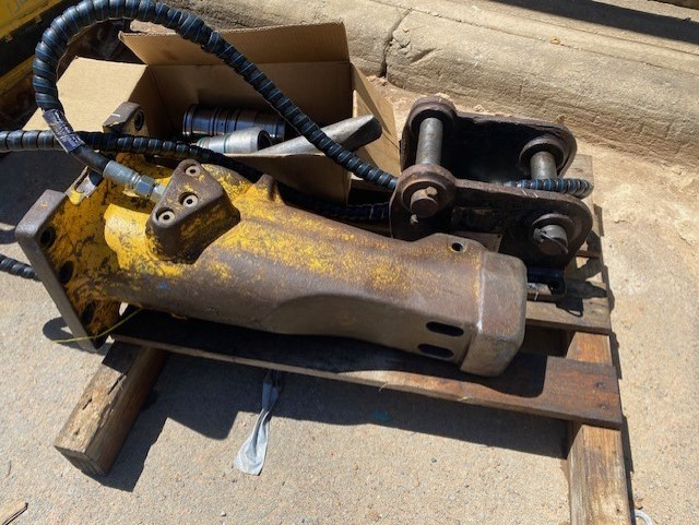 ATLAS COPCO SB152 Excavator Hammer 3.5t Auction (0005-5054923) | Grays ...