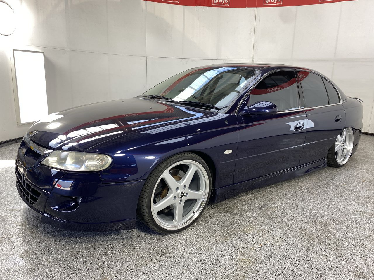 2001 HSV Senator Signature VX Automatic Sedan Auction (0001-60012348 ...