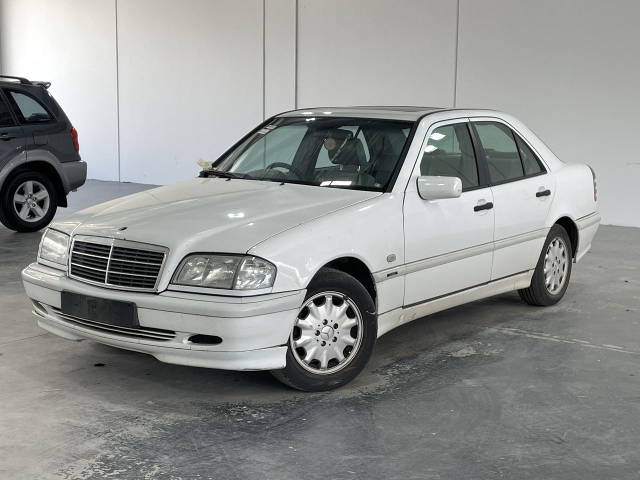 1999 Mercedes Benz C240 Classic W202 Automatic Sedan Auction (0001 ...