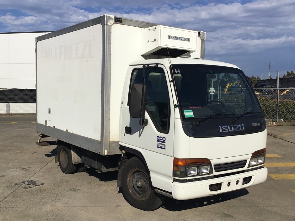 2001 Isuzu NY NKR 200Flat Low Sitec110 4 x 2 Refrigerated Body Truck Auction (0001-5055004 ...