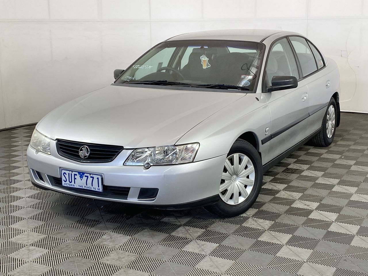 2003 Holden Commodore Executive Y Series Automatic Sedan Auction (0001 ...