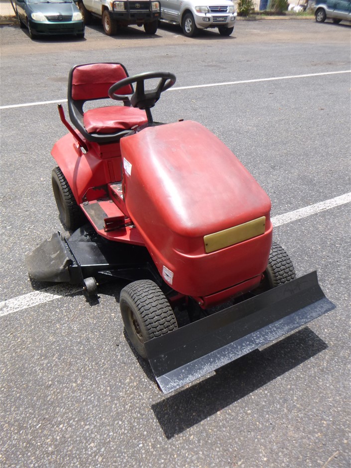 Cox Ride-On Mower Auction (0006-8018197) | Grays Australia