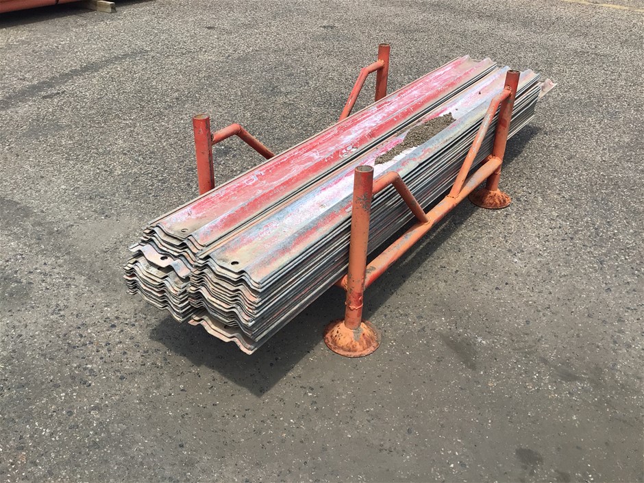 Stillage Of Steel Scaffold Rails Auction 0006 7048744 Grays Australia 