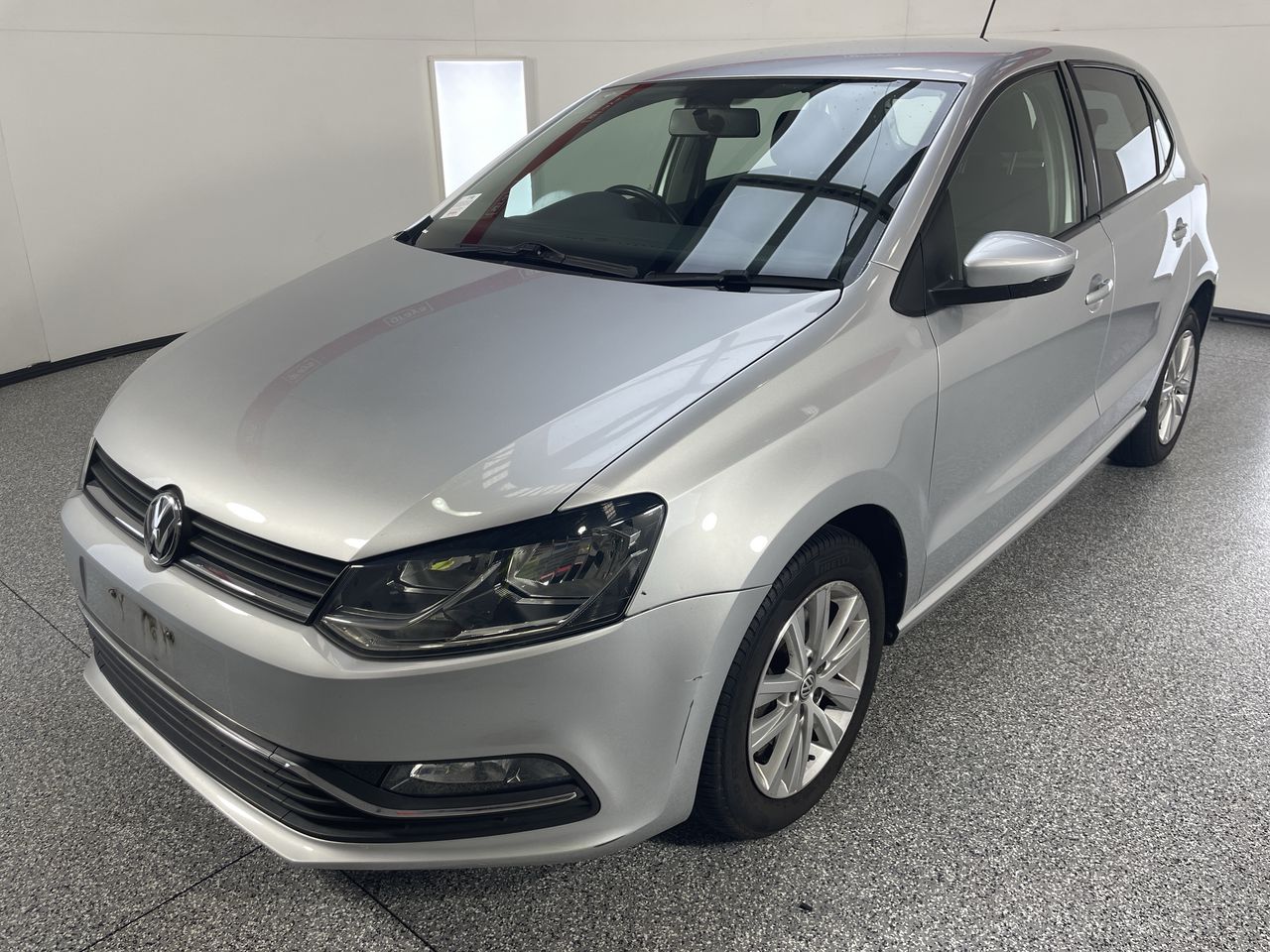 2015 Volkswagen Polo 81TSI COMFORTLINE 6R Automatic Hatchback Auction ...