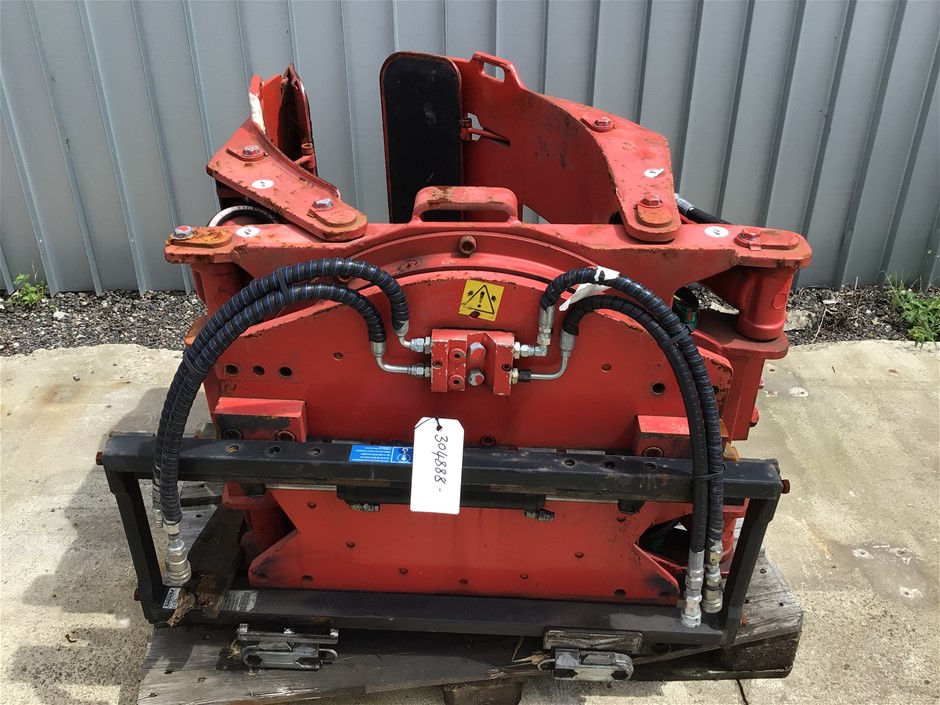 2002 Auramo Hydraulic Grab Rotation Forklift Attachment Auction (0001 ...