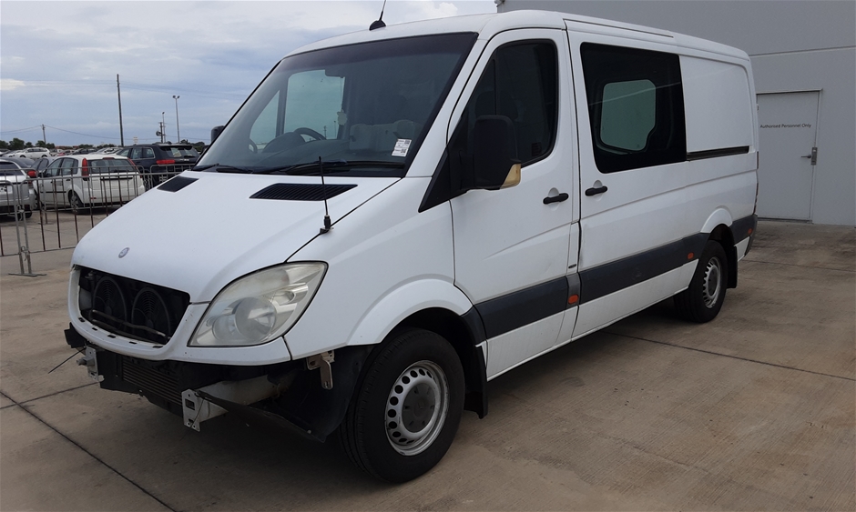 Mercedes Benz Sprinter 313 CDI MWB L/ROOF Turbo Diesel Manual Van