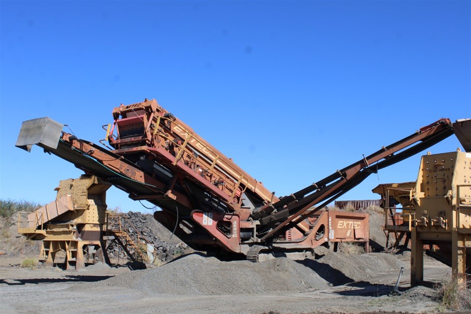 Extec 2 Deck Screen Auction (0008-7049107) | Grays Australia