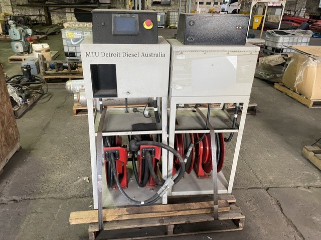 Qty of 2 Esoc Series 900 Oil Changer Systems Auction (0028-8018320 ...