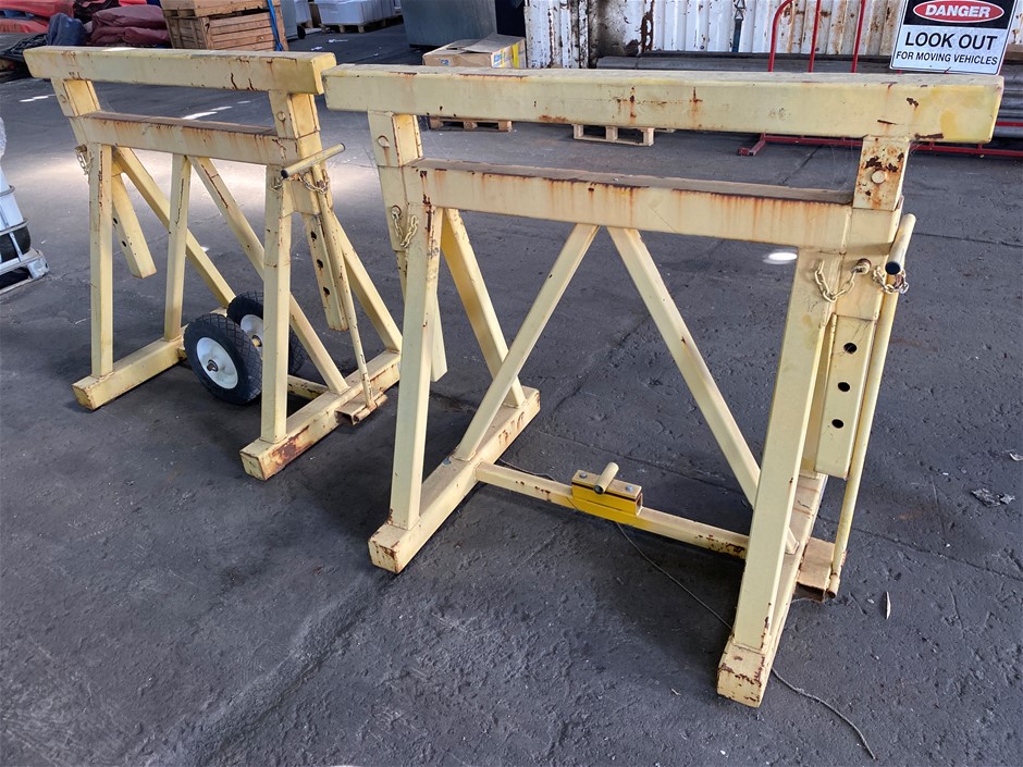 Qty of 2 Adjustable Stands Auction (0040-8018320) | Grays Australia