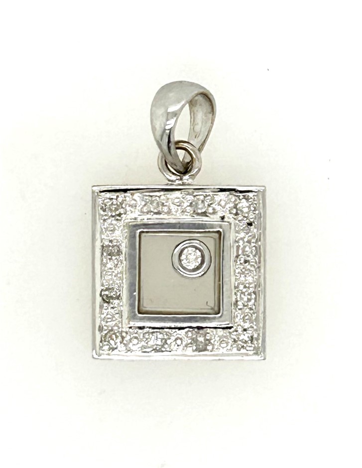 18ct White Gold Square Happy Diamond Pendant Auction (0018-2557516 ...