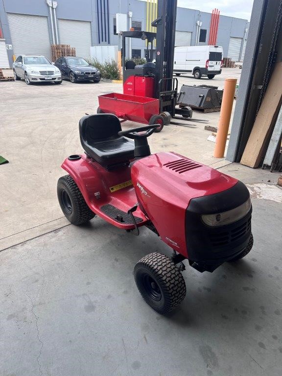 2013 Yard Pro YP18KH38 Tractor Auction (0002-3027972) | Grays Australia