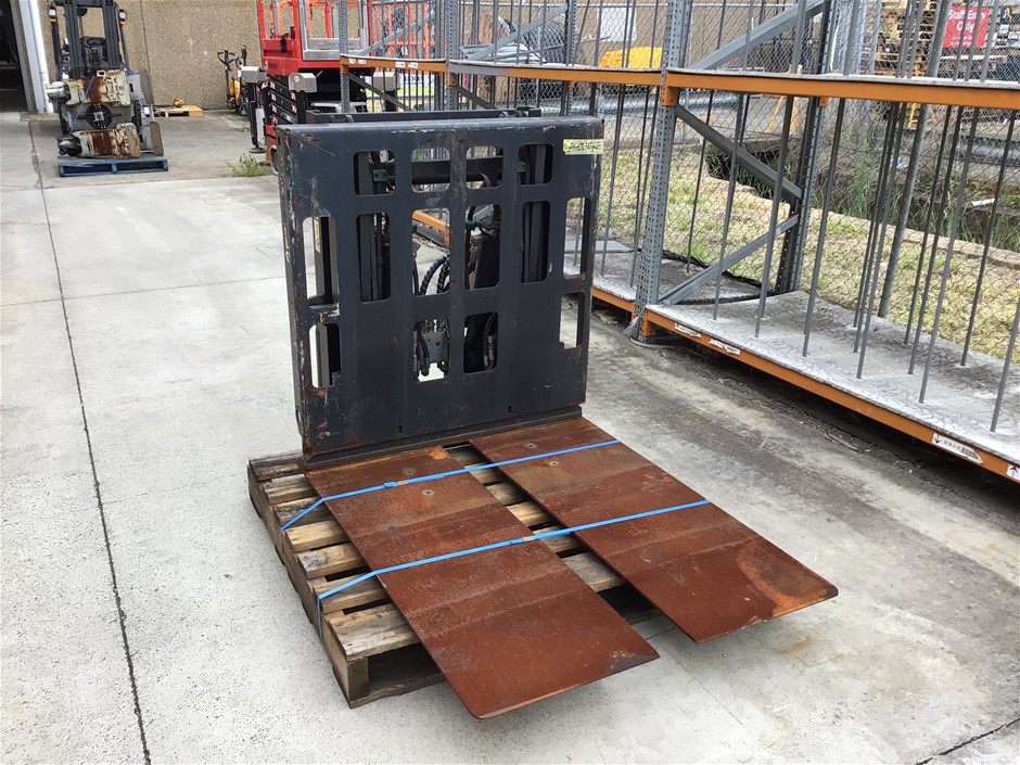 2015 Attollo Hydraulic Forklift Tines Attachment Auction (0019-5055296 ...