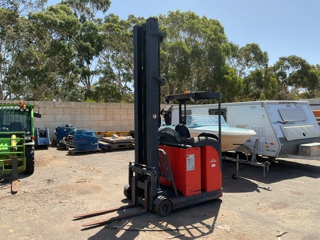 Linde R14 Side Loader Forklift Auction (0001-9047950) | Grays Australia