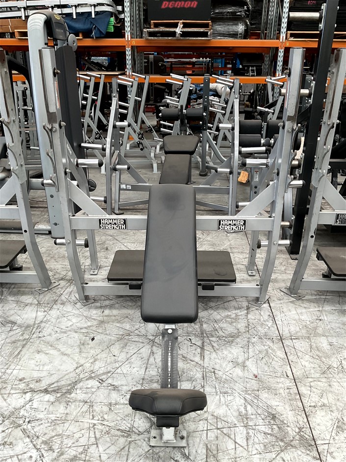 1x Hammer Strength Incline Bench Press Auction (0126-3028048) | Grays ...