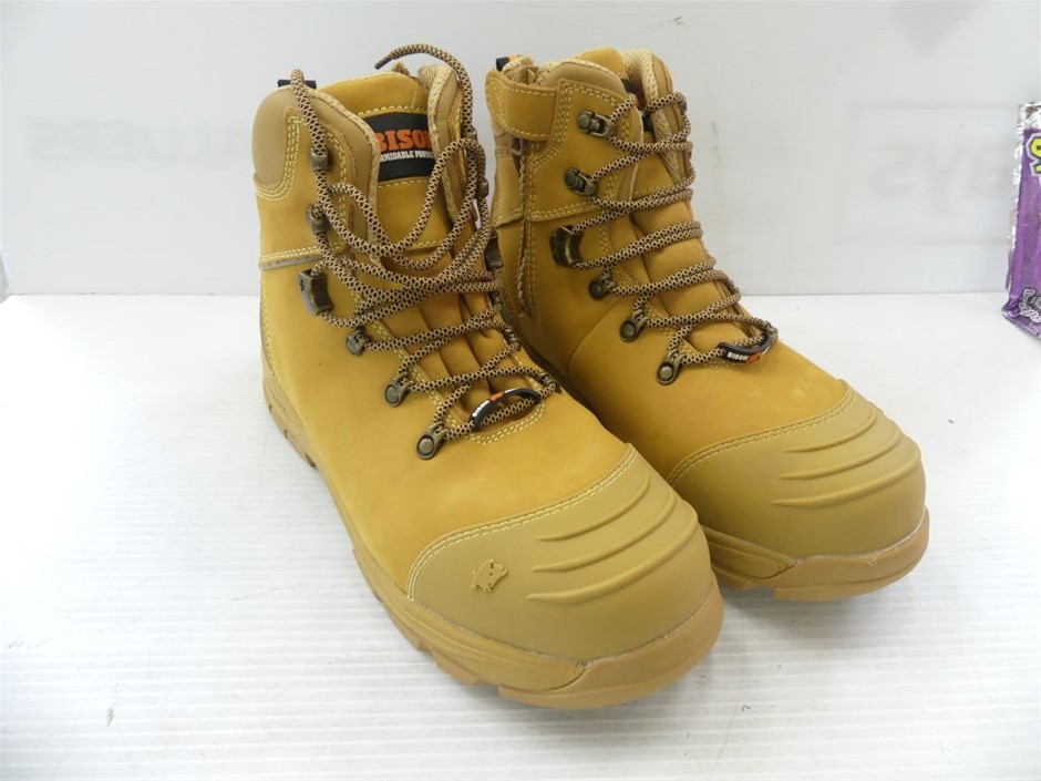 TRu Work Wear Auction (0361-5055236) | Grays Australia