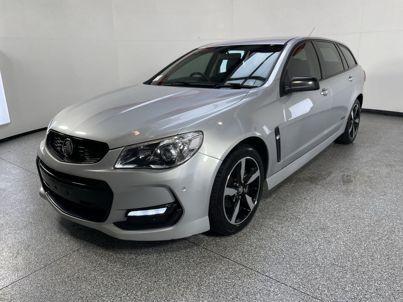 2016 Holden Commodore SV6 Black Edition VF2 Auto Wagon Auction (0001 ...