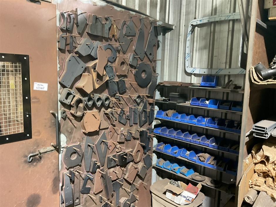 Assortment of Metal Plates and Offcuts Auction (0178-9048438) | Grays ...