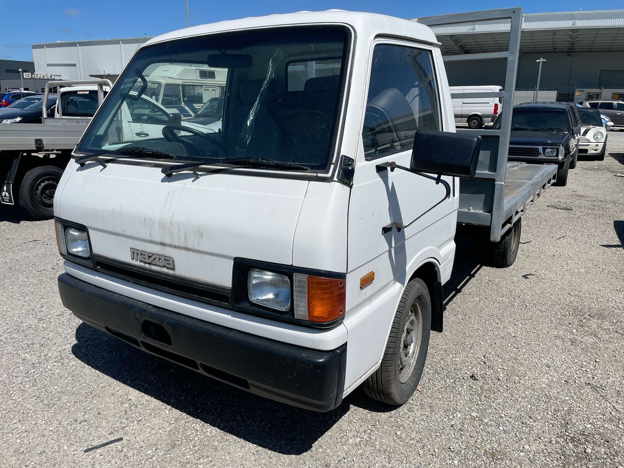 1992 Mazda E2000 Manual Cab Chassis Auction (0001-21023464) | Grays ...