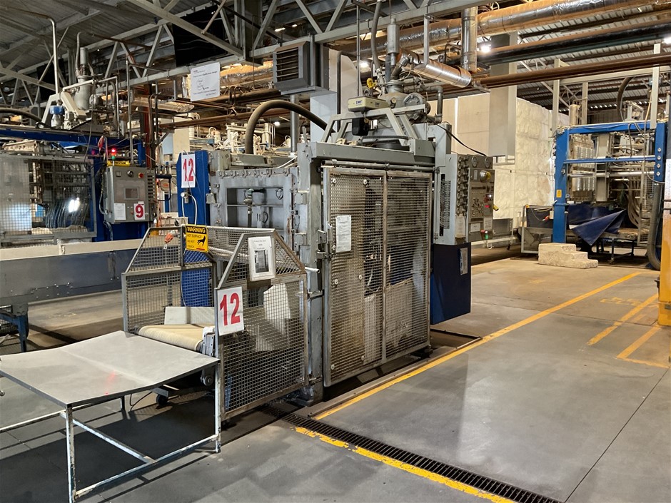 1991 Kurtz K68 Moulding Machine Auction (0135-3027738) | Grays Australia