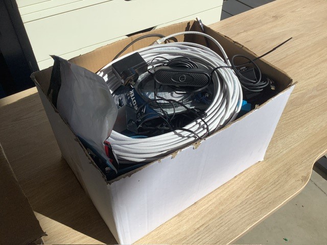 Box of Assorted Cables and IT Equipment Auction (0045-9048855) | Grays ...
