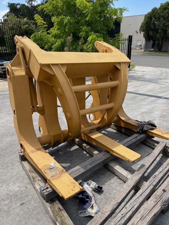 Hydraulic Loader Grabs Auction (0152-5059123) | Grays Australia