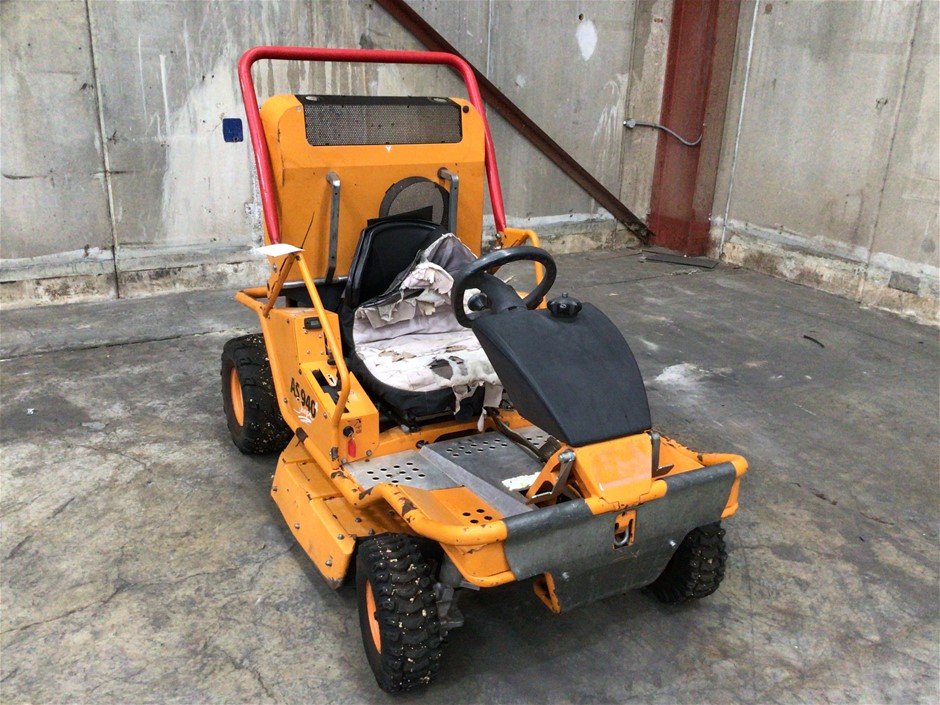Sherpa AS940 4WD Ride On Lawn Mower Auction (0036-5056056) | Grays ...