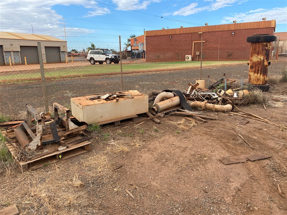 Qty of Assorted Marine Parts & Scrap Auction (0062-9048684) | Grays ...