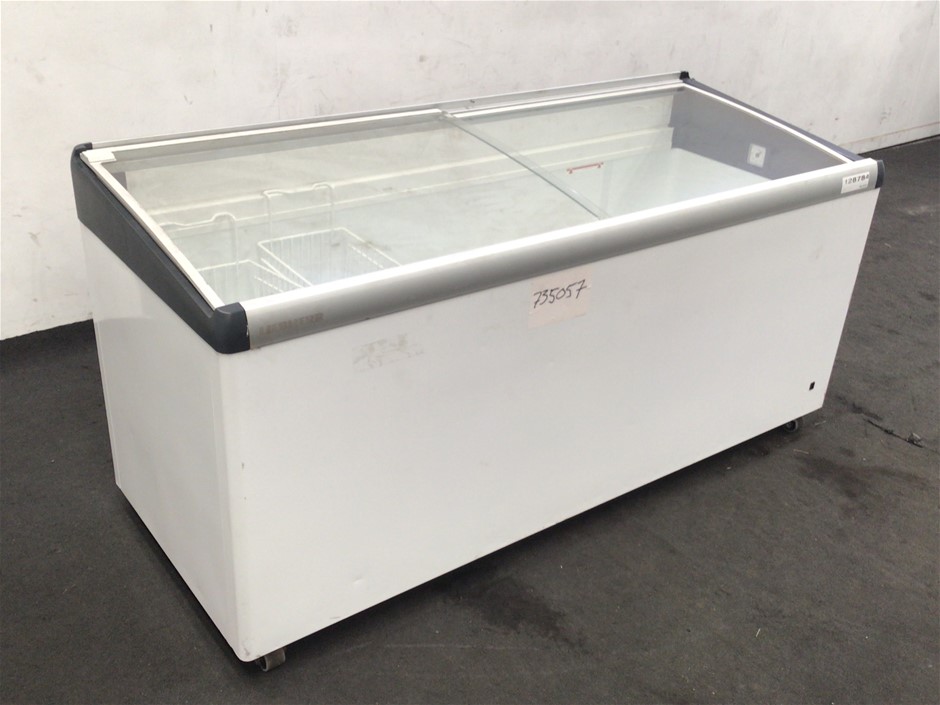 LIEBHERR EFI 4853 Display Fridge Auction (0005-7049891) | Grays Australia
