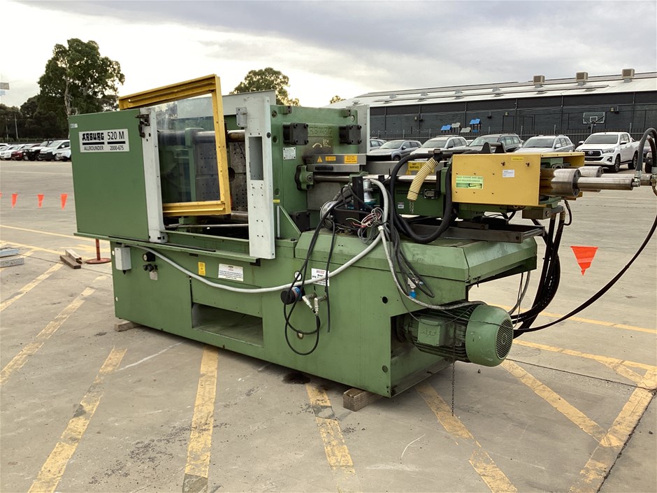 Arburg 520M Allrounder 2000-675 Injection Moulder Auction (0010-8018426 ...