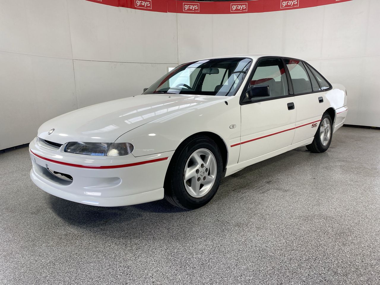 1994 Holden Commodore Executive BT1 VR Automatic Sedan Auction (0001 ...